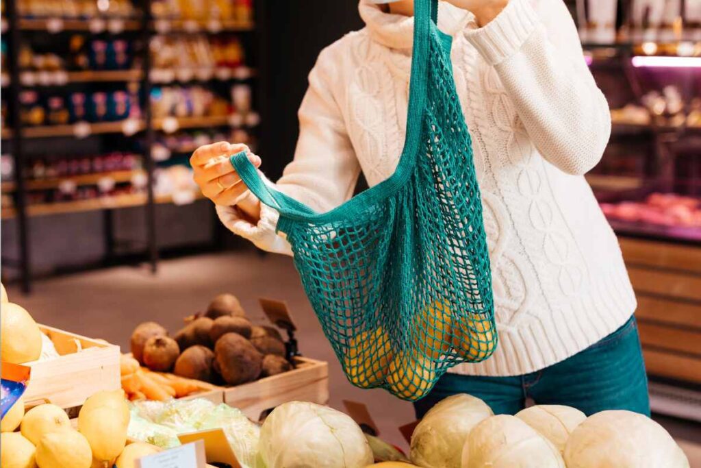 How to Reduce Plastic Use in Your Daily Life: Tips and Tricks